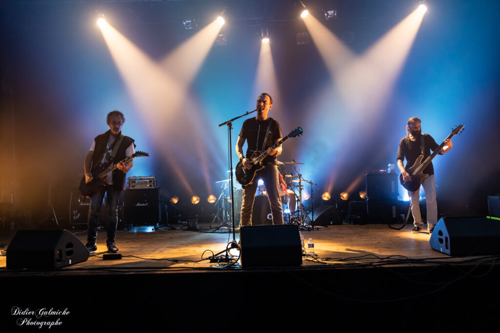 DMK OFFICIAL WEBSITE – ALTERNATIVE ROCK BAND